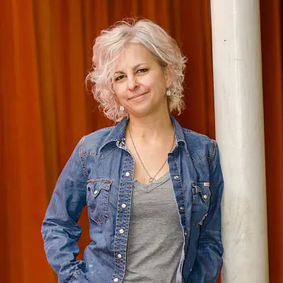 Peripheral Magic: An interview with Kate DiCamillo • Good Reading